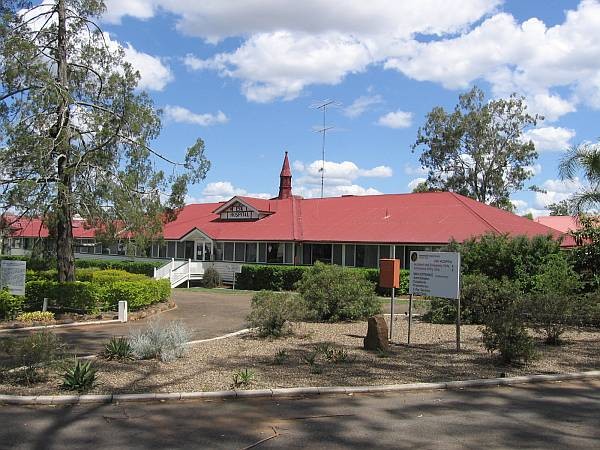 Esk Hospital Accommodation - Find Hospital Accommodation near Esk Hospital